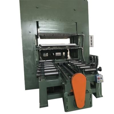Cina Macchina per la fabbricazione di cuscinetti per cuscinetti da ponte da 400 T con sistema di riscaldamento a vapore elettrico in vendita