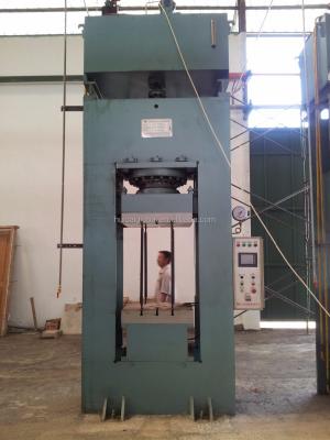 Cina Aggiornate la vostra linea di produzione con la macchina di produzione delle pastiglie dei freni. in vendita