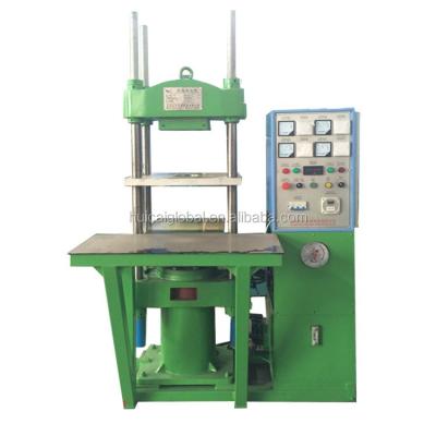 Cina Macchina vulcanizzatrice di muffe di gomma per la produzione di tappeti entro la tensione richiesta dal cliente in vendita