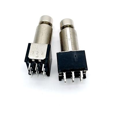Cina CA 6A 9 Pin Footswitch della chitarra 125V del pedale del piede del CE 17.1mm in vendita