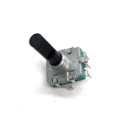 Cina Asse di plastica rotatoria del bottone DC250V del codificatore del commutatore nero EC16 in vendita