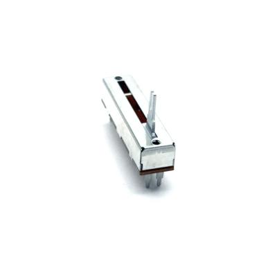 Cina potenziometro dello scorrevole di Pin 100k del Fader 4 del cursore del miscelatore di 30mm per il sintetizzatore della scheda audio in vendita