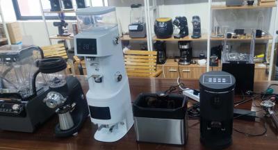 Cina Gepu Professional Commercial Coffee Knock Box Machine 350rpm Velocità ed efficienza in vendita