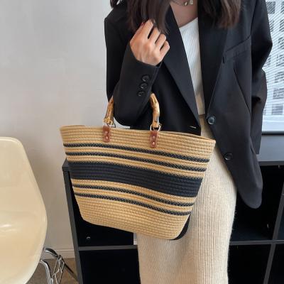 Cina Donna elegante Borsa di paglia da spiaggia tessuta Borsa casual fatta a mano Borsa a spalla di rotino in vendita