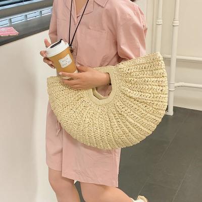 Cina Sacchetto di paglia a forma di mezzaluna per lo shopping del 2023 in vendita