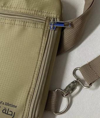 Cina Borsa da viaggio a collo di nylon resistente all'acqua per telefono cellulare e carta OEM / ODM accettabile in vendita
