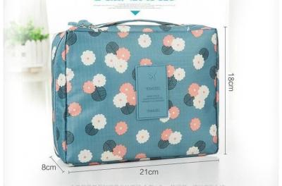 Cina Borsa cosmetica per ragazze all'aria aperta Borsa trucco per donne Toilet organizzatore con stile alla moda in vendita