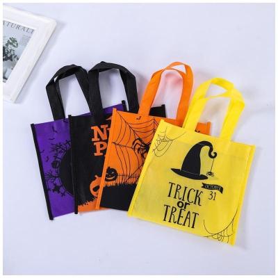 Cina Decorazioni di Halloween Requisiti Bambino Portabile Pumpkin Stoff Candy Bag per Kids Party in vendita