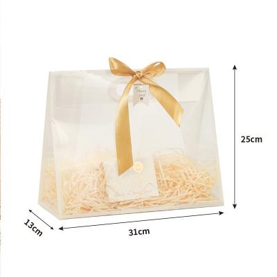 China Medium 30-50cm Customized Color Pvc Clear Duffle Bag With Logo Zipper Pvc Beach Hand Bag for sale
