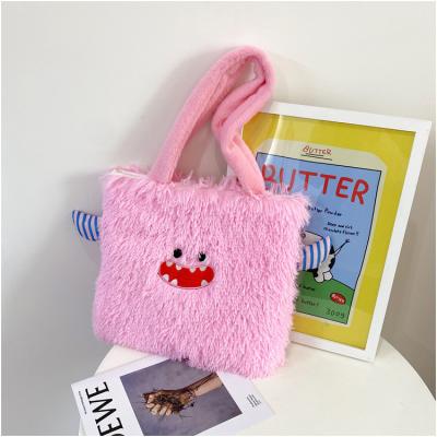 Cina Borsa da shopping a base di peluche con logo personalizzato, borsa da mano per donne per la promozione dei regali natalizi in vendita