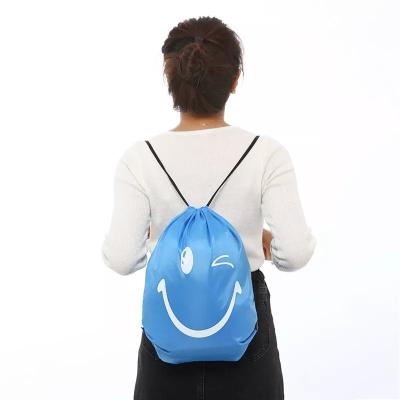 중국 실크 스크린 인쇄용 중형 폴리에스터 나일론 드래그 스트링 배낭 판매용