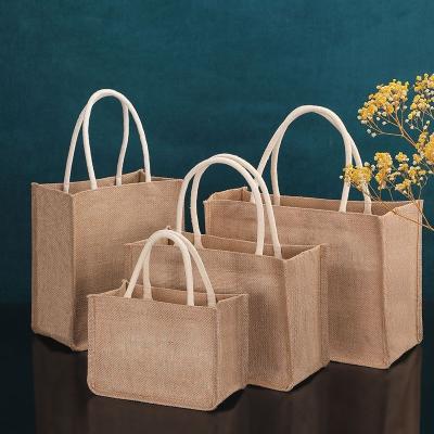 Cina Sacchetti di giuta ecologici con logo stampato personalizzato e maniglie in pelle in vendita