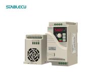 China Mini VFD 0.75KW Frequency Converter 1 Phase Input 3 Phase Output for sale