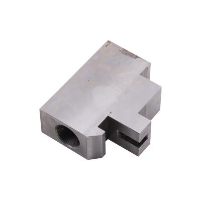 Cina High Precision OEM Custom Metal Iron Stainless Steel Brass Aluminum Parts CNC Machining Casting Stamping Metal Spare in vendita