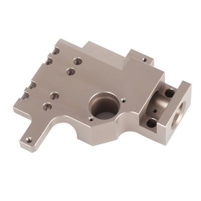 Cina CNC Milling Hardware Accessories CNC Machining Metal Spare Parts Precision Machining Fittings in vendita