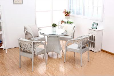 China Outdoor furniture rattan patio table and chair for sale