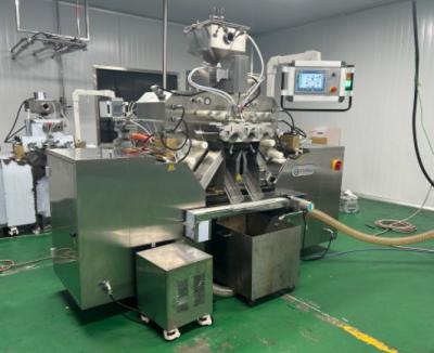 中国 丸いカプセルサイズ 薬剤製造用ソフトゲルカプセル包装機 JL150III 販売のため