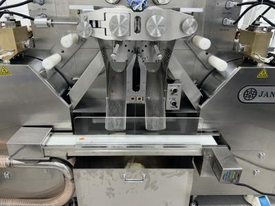 China JL-150III Small and Medium Enterprises Soft Capsule Machine: Intelligent Automation Core Engine for sale