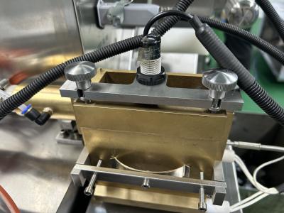 China JL-150III Small and Medium Enterprises Soft Capsule Machine: Intelligent Automation Core Engine for sale