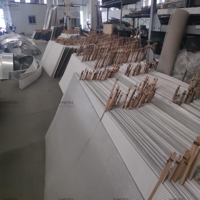 Galvanized expanded metal mesh sheet sample