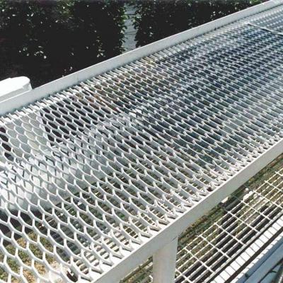 China Carbon Steel 4mm Hexagon Hole Expanded Metal Mesh Heavy Duty for sale