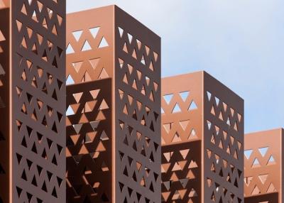 中国 フィルタリングと装飾のためのパーソナライズド孔状金属網パネル 販売のため