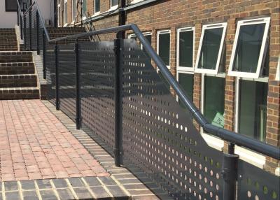 China Powder Coating Perforated Metal Mesh Fencing Velp For Private Garden for sale