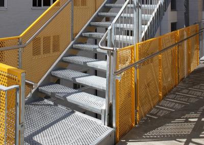 China Powder Coating Perforated Metal Mesh Fencing Velp For Private Garden for sale