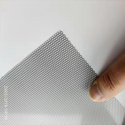 Cina L'acciaio inossidabile 304 0,5 millimetri ha perforato il micro filtro rotondo dalla griglia del metallo del foro dello strato in vendita