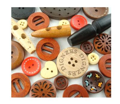 China custom made designs nature wooden buttons for sale