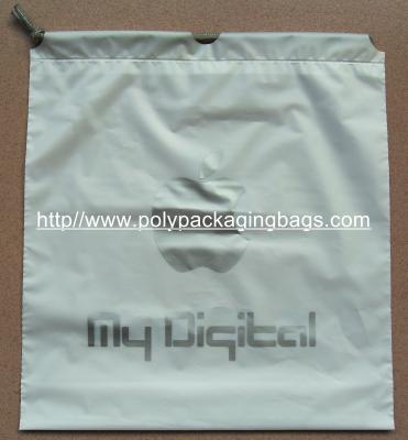 China De mobiele telefoon van Apple, computer, verpakkende zak van de tablet de drawstring zak Te koop