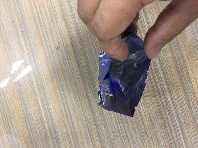 Cina La stagnola laterale d'imballaggio della guarnizione di stampa tre variopinti lucidi delle borse del foglio di alluminio blu gioca la borsa in vendita