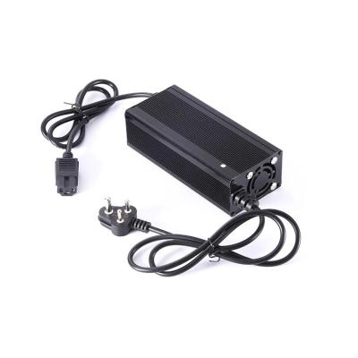 China carregador de bateria acidificada ao chumbo 36volt do leão de 36v15a 42V 10s para o carregador elétrico da motocicleta à venda
