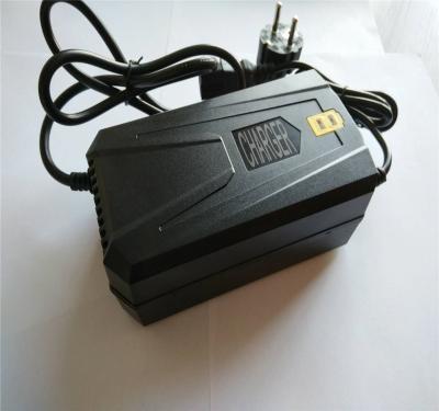 China Carregamento de bateria acidificada ao chumbo 36v do lítio da E-motocicleta lifepo4 48v 60v 72v à venda