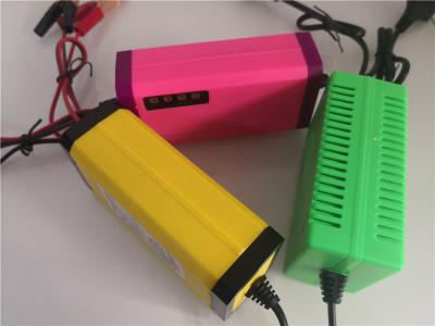 Cina Caricatore elettrico della batteria al piombo del motorino 350w 48V 60v di tensione automatica dell'identificazione in vendita
