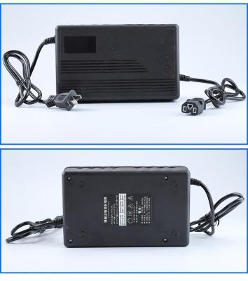 Cina 624550659431/3 di ione astuto automatico 12/del litio dell'automobile Lifepo4 del caricatore 24v della batteria al litio del caricabatteria dello ione 48v del litio in vendita