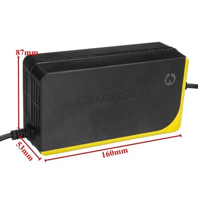 Cina CC ricaricabile 74V 3A Stati Uniti del caricatore della batteria al piombo della bici dell'adattatore dell'alimentazione elettrica di 60V 20AH del caricatore elettrico astuto del motociclo in vendita