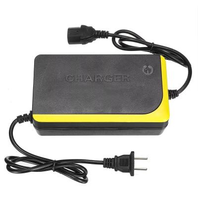 Cina CC ricaricabile 74V 3A Stati Uniti del caricatore della batteria al piombo della bici dell'adattatore dell'alimentazione elettrica di 60V 20AH del caricatore elettrico astuto del motociclo in vendita