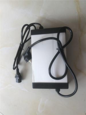 China Lítio Ion Chargers 12V 10Ah do PC LiFePO4 do ABS do veículo elétrico à venda