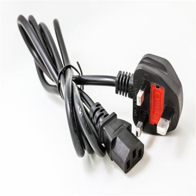 中国 1.5M Iec C7 C13 C5への屋内イギリスの3つのPinのプラグの銅延長電源コード 販売のため
