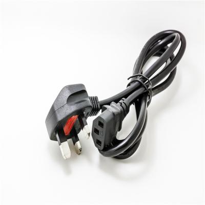 中国 1.5M Iec C7 C13 C5への屋内イギリスの3つのPinのプラグの銅延長電源コード 販売のため