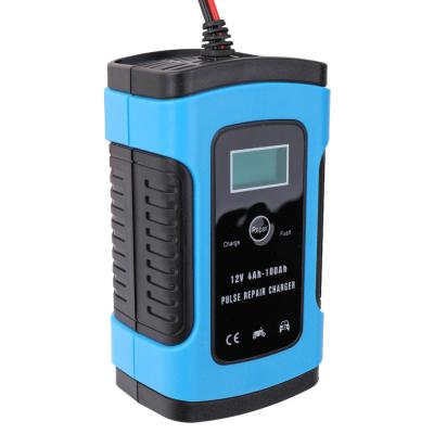 中国 冷却ファンを持つ携帯用自動車12V 6Aの鉛酸蓄電池の充電器 販売のため