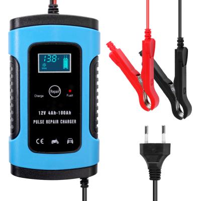 中国 冷却ファンを持つ携帯用自動車12V 6Aの鉛酸蓄電池の充電器 販売のため
