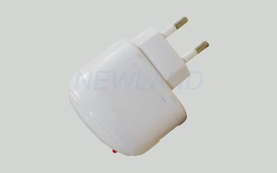 Cina adattatore di viaggio di 5v 2a USB per il cellulare di Glouble, caricatore portatile della parete di UE USB in vendita