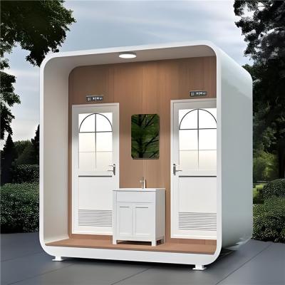 China Lightweight Eco Friendly Portable Toilet Container for Outdoor and Temporary Use for sale