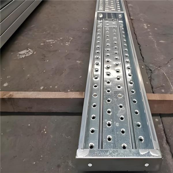 Quality Diamond Pattern Metal Tread Plate Corrosion Resistant 1.8mm-3mm Scaffolding Plank for Construction for sale
