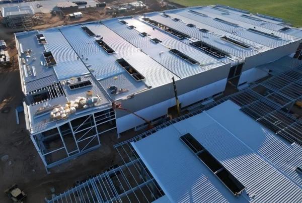 Quality Customizable Dimensions Steel Frame Building with 50+ Years Lifespan and Wind Load Resistance for sale
