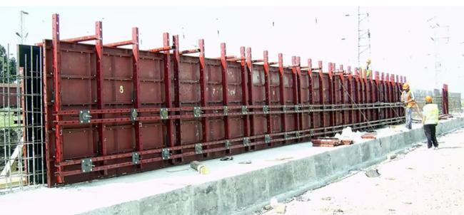 Steel formwork components and accessories