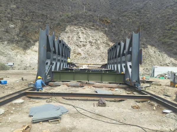 Quality Roll-up Or Sliding Steel Doors Heavy Duty Bridge Steel Formwork Custom Pier Girder Shuttering Offering Span Range 6m To 40m Capabilities for sale