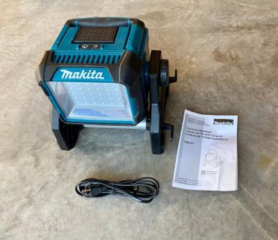 China makita CNADML811 Rechargeable LED Work Light Portable Magnetic Cordless Working Lamp for Car Repair Construction Site for sale